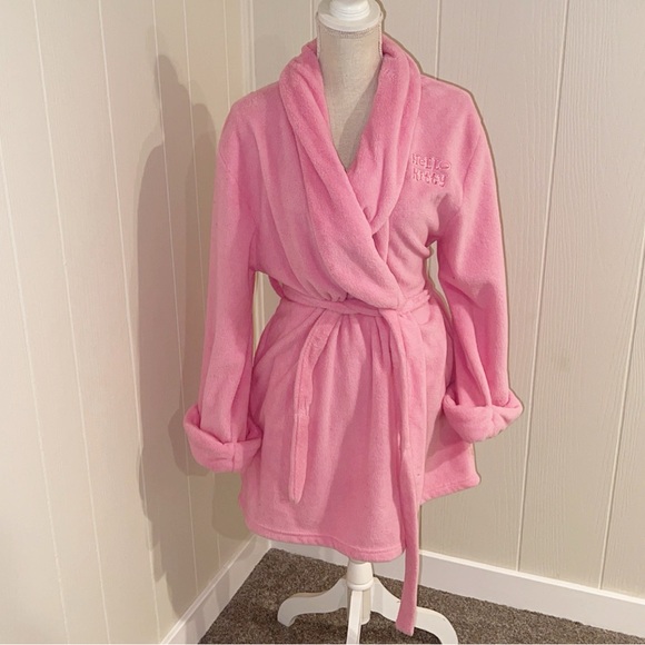 Sanrio | Intimates & Sleepwear | Hello Kitty Sanrio Bubblegum Pink ...